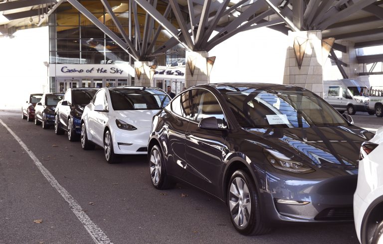 Connecticut’s First Tesla Electric Vehicle Showroom Officially Opens at ...