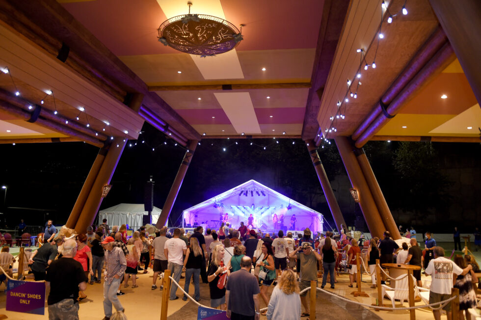 Mohegan Sun Hosts Scorching Outdoor Summer Entertainment Lineup ... Mohegan Sun Hosts Scorching Outdoor Summer Entertainment Lineup ...