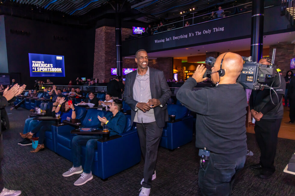 1986 Champions Doc Gooden, Keith Hernandez and Darryl Strawberry Coming ...